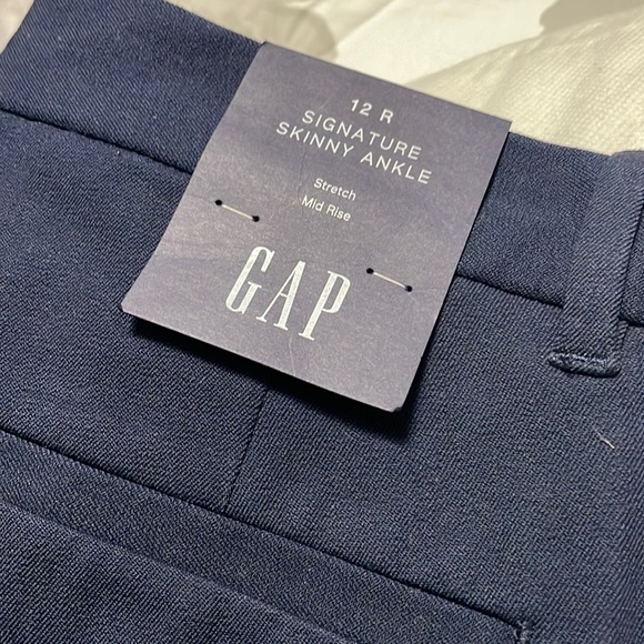 GAP | Pants & Jumpsuits | Gap 2 Regular Signature Skinny Ankle Pants ...
